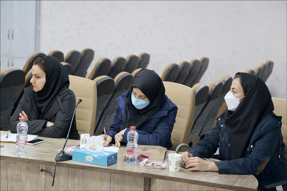برگزاری نشست پرسش و پاسخ مشاور وزیر نفت در امور زنان و خانواده در